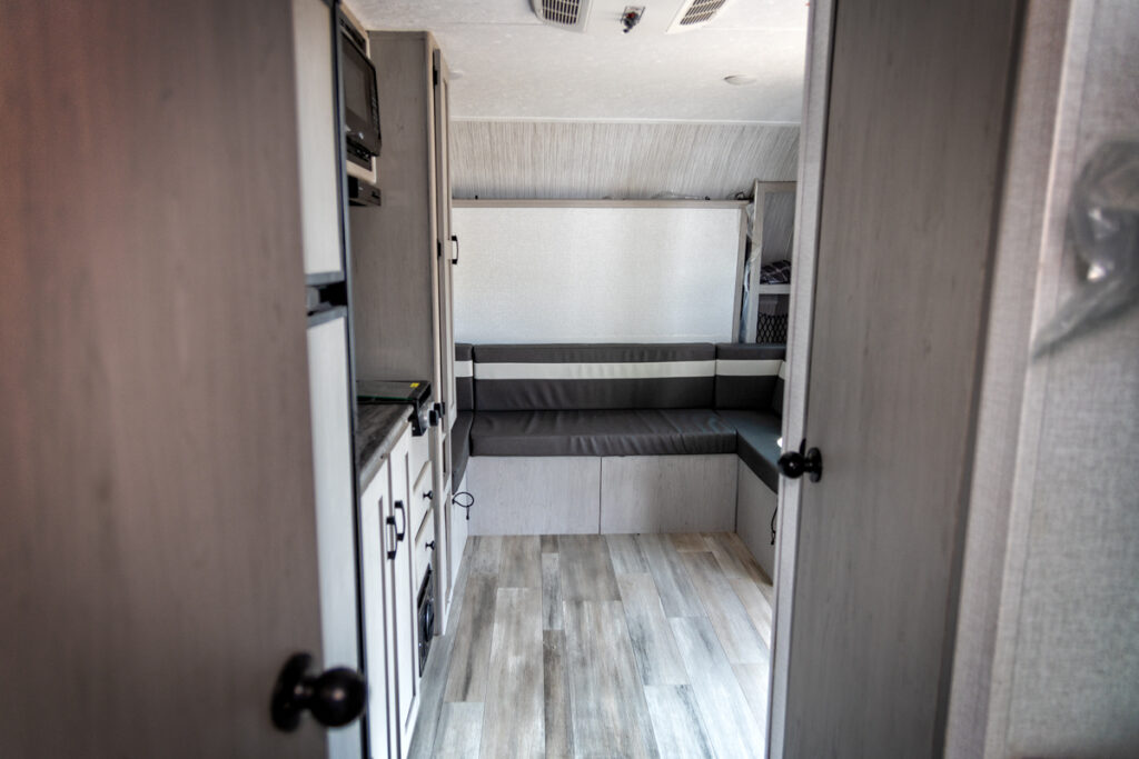 Skyline RV Used Cars and Campers, Howell MI